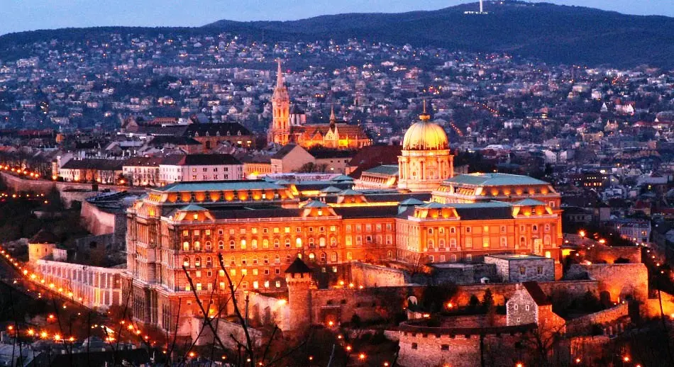 El Castillo de Buda en la Reina del Danubio